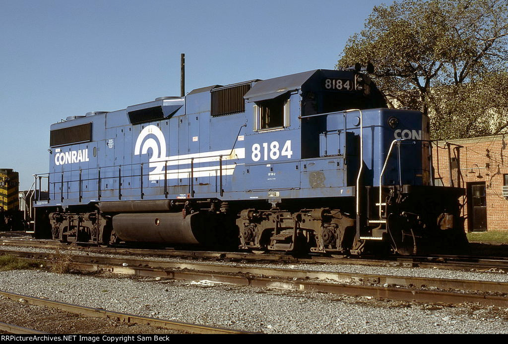 CR 8184--GP38-2